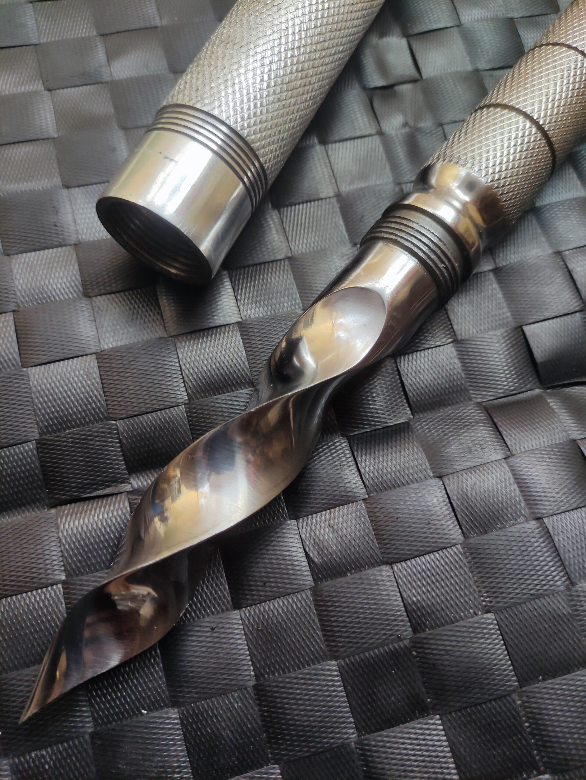 Handmade Cyclone Tri-Edge Dagger Twisted Blade Hunting dagger Knife ...